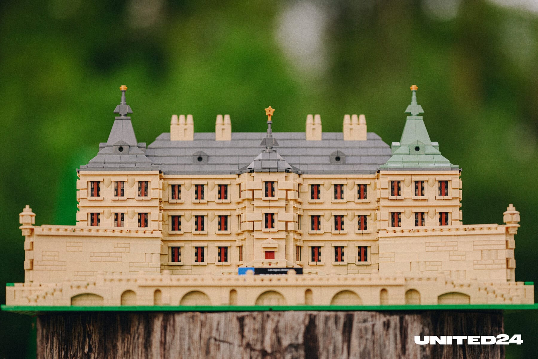 UNITED24 — Ukraine’s Prominent Landmarks in LEGO – THEINSPIRATION.COM